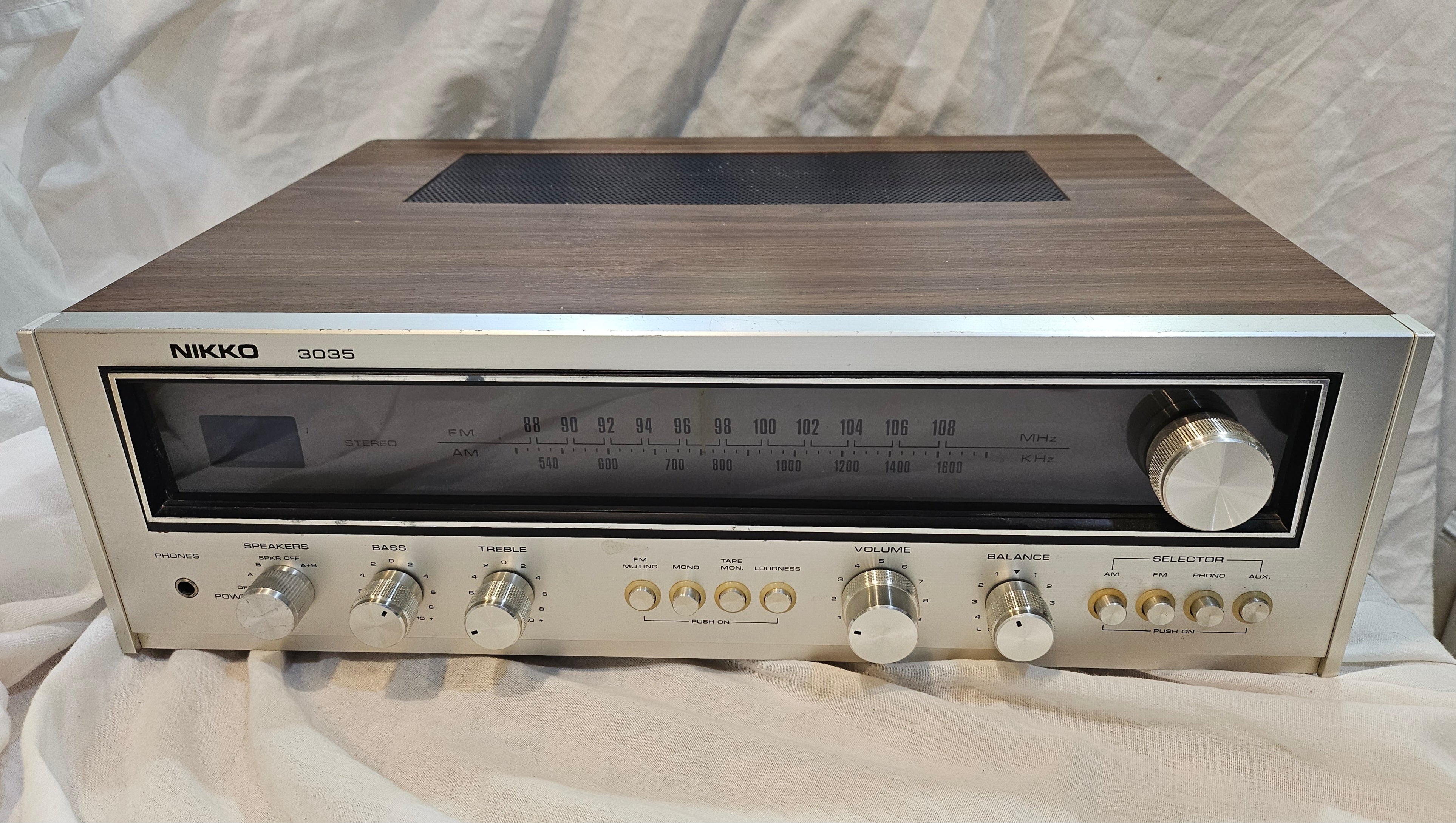 Nikko 3035 AM/FM Receiver
